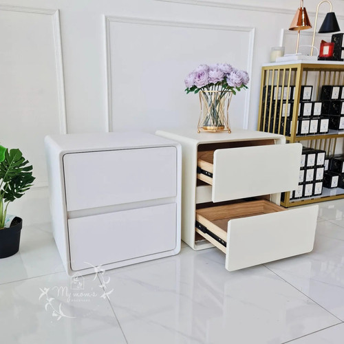 Leather Princess Bedside Table #MMB489 | My Mom's Backyard