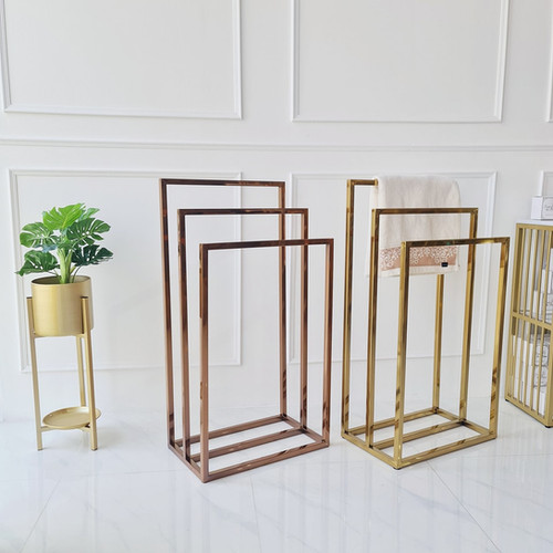 Premium stainless triple hanger stand #MMB394 | My Mom's Backyard