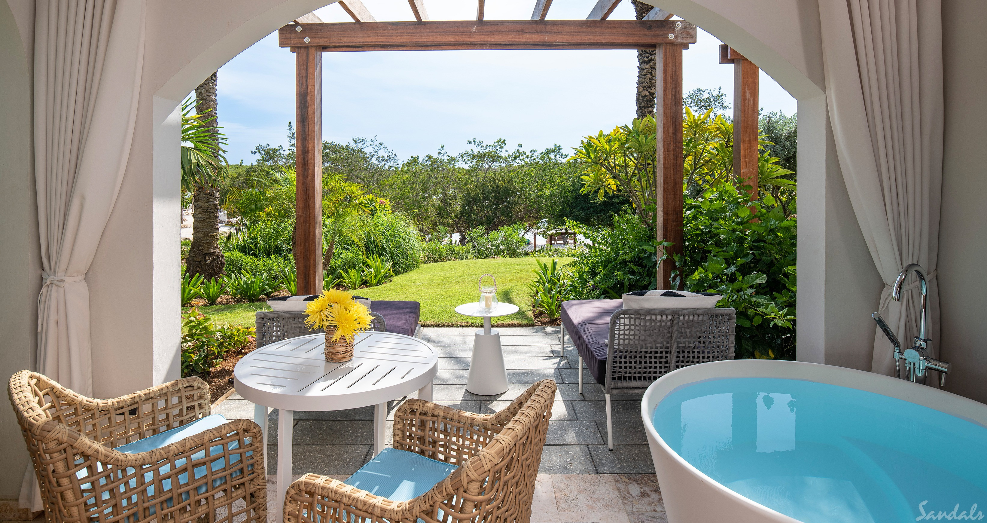 Sunchi Walkout Club Level Beachfront Room with Patio Tranquility ...