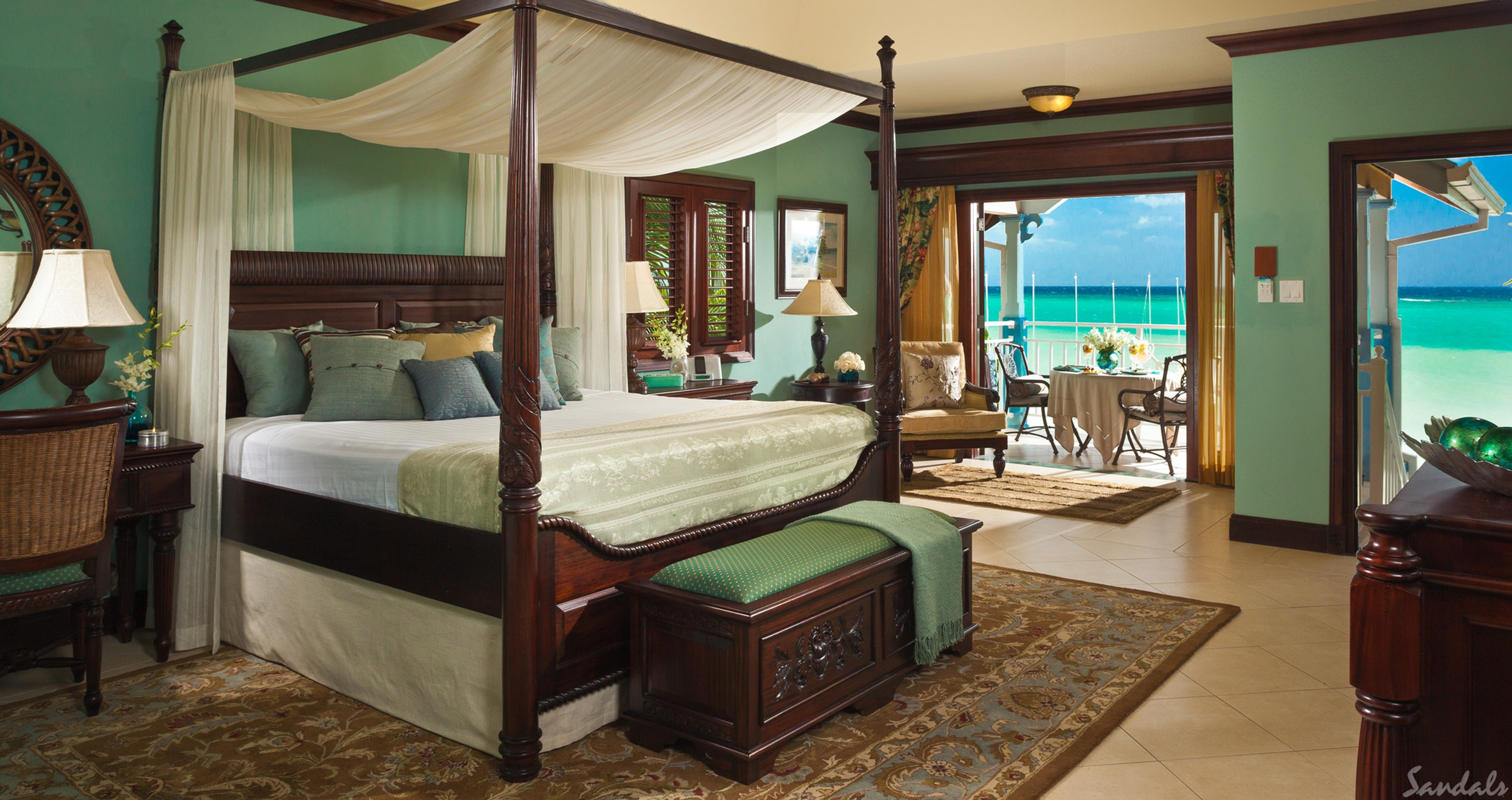 Beachfront Royal Butler Villa Suite