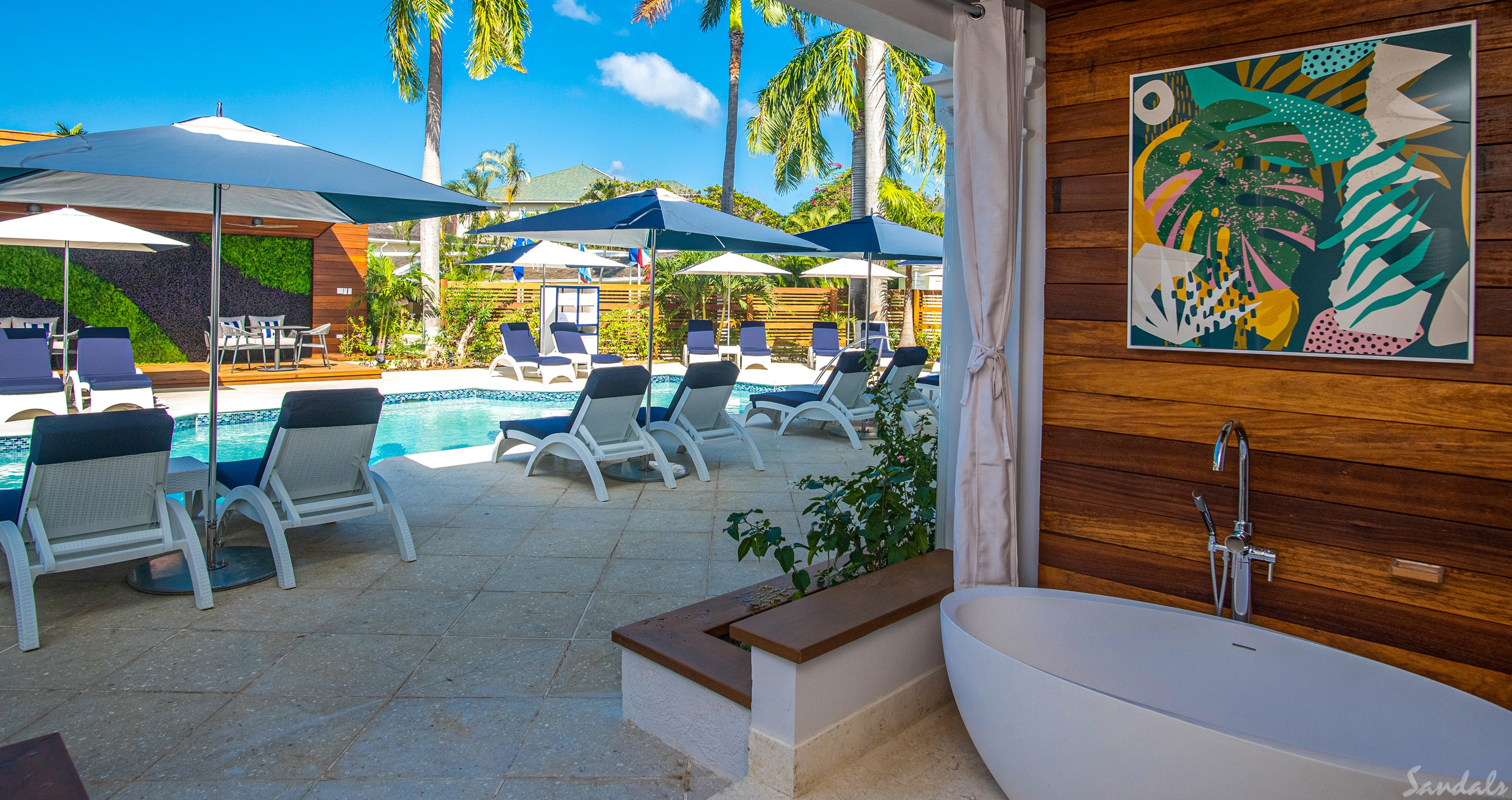 Caribbean Poolside Grande Luxe Walkout with Patio Tranquility Soaking Tub