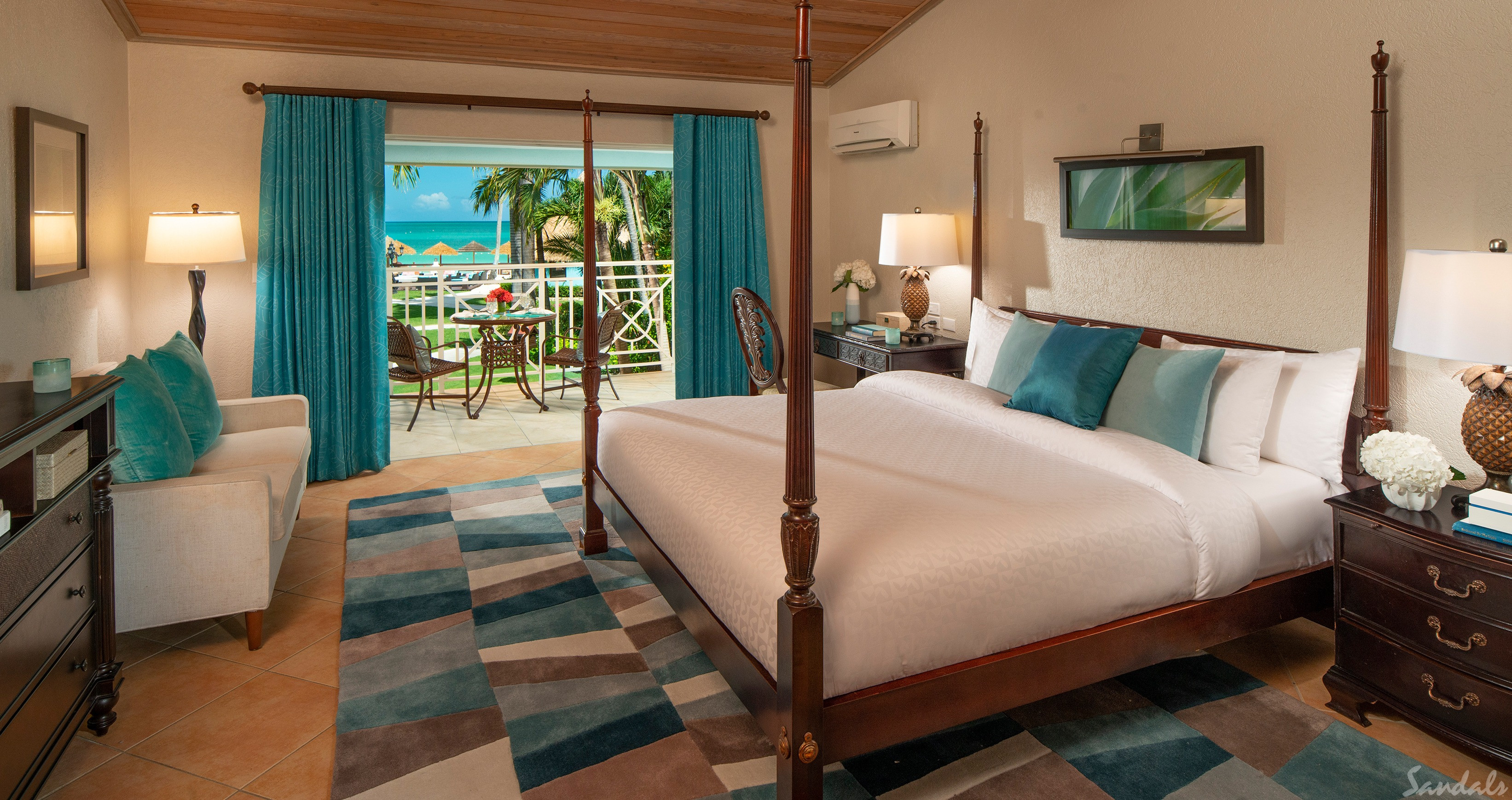 Caribbean Club Level Veranda Suite