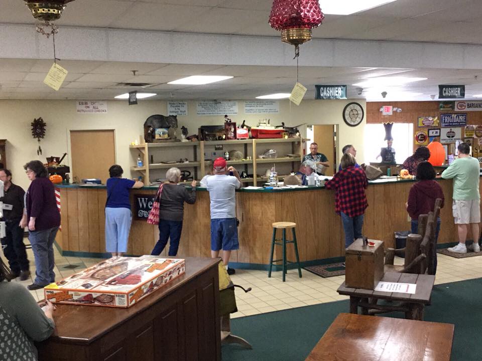 HOME | I-76 Antique Mall