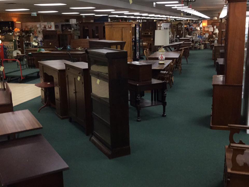 HOME | I-76 Antique Mall