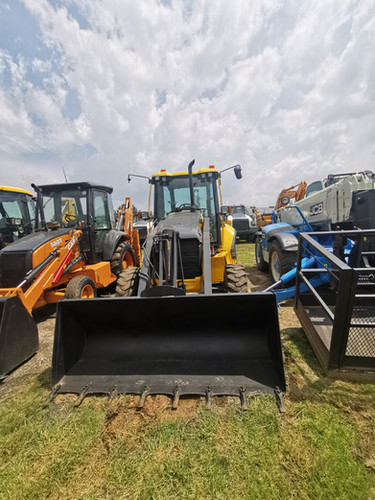 VOLVO TLB BL61B 4x4 | Exsite Afrique