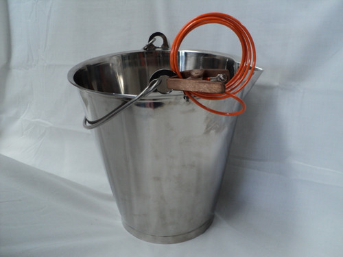 QC-030 -13.6 litre s/steel bucket with spout complete with bonding lead ...