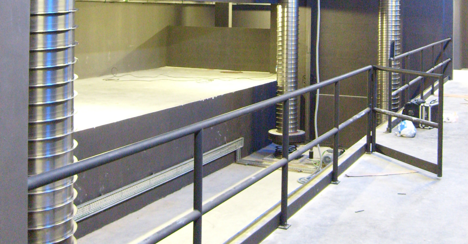 STAGE & UNDER STAGE MACHINERY | maquinasiberica