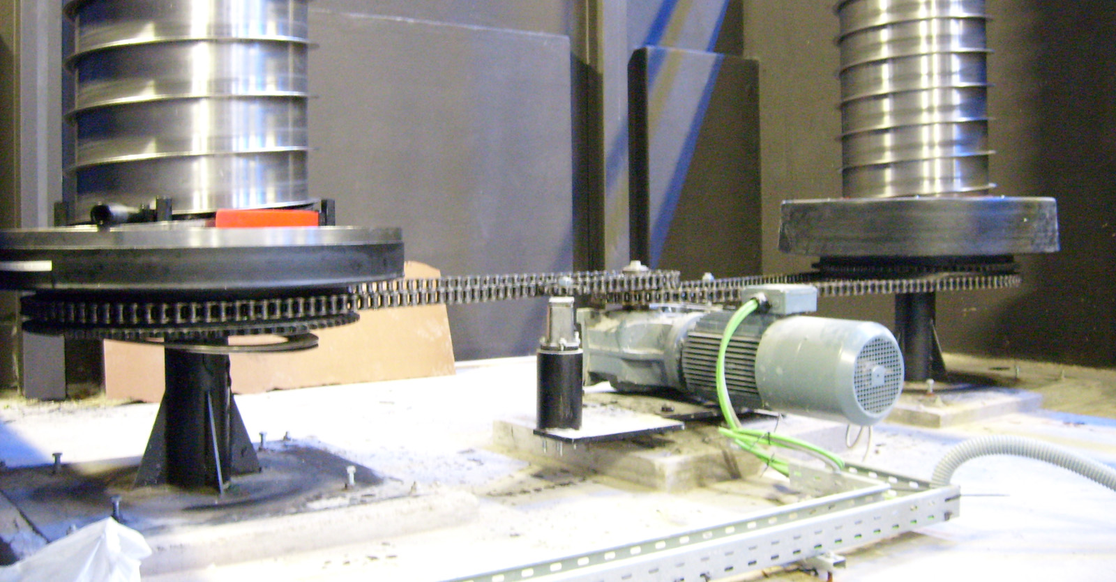 STAGE & UNDER STAGE MACHINERY | maquinasiberica