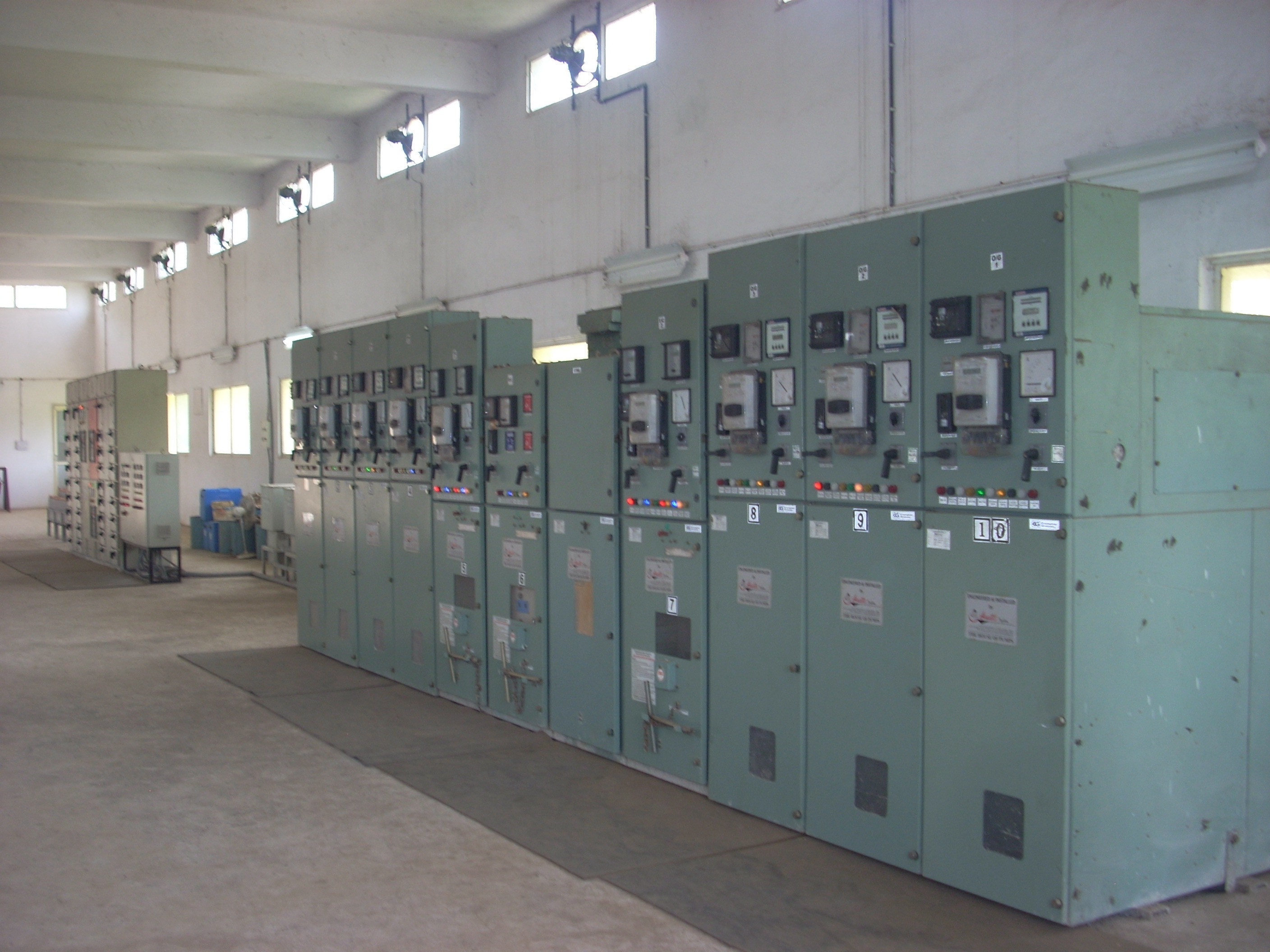 Power distribution panel design and manufacturing