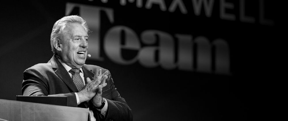 Best Public Speakers: Studying John Maxwell