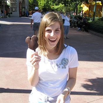 Laura Carter