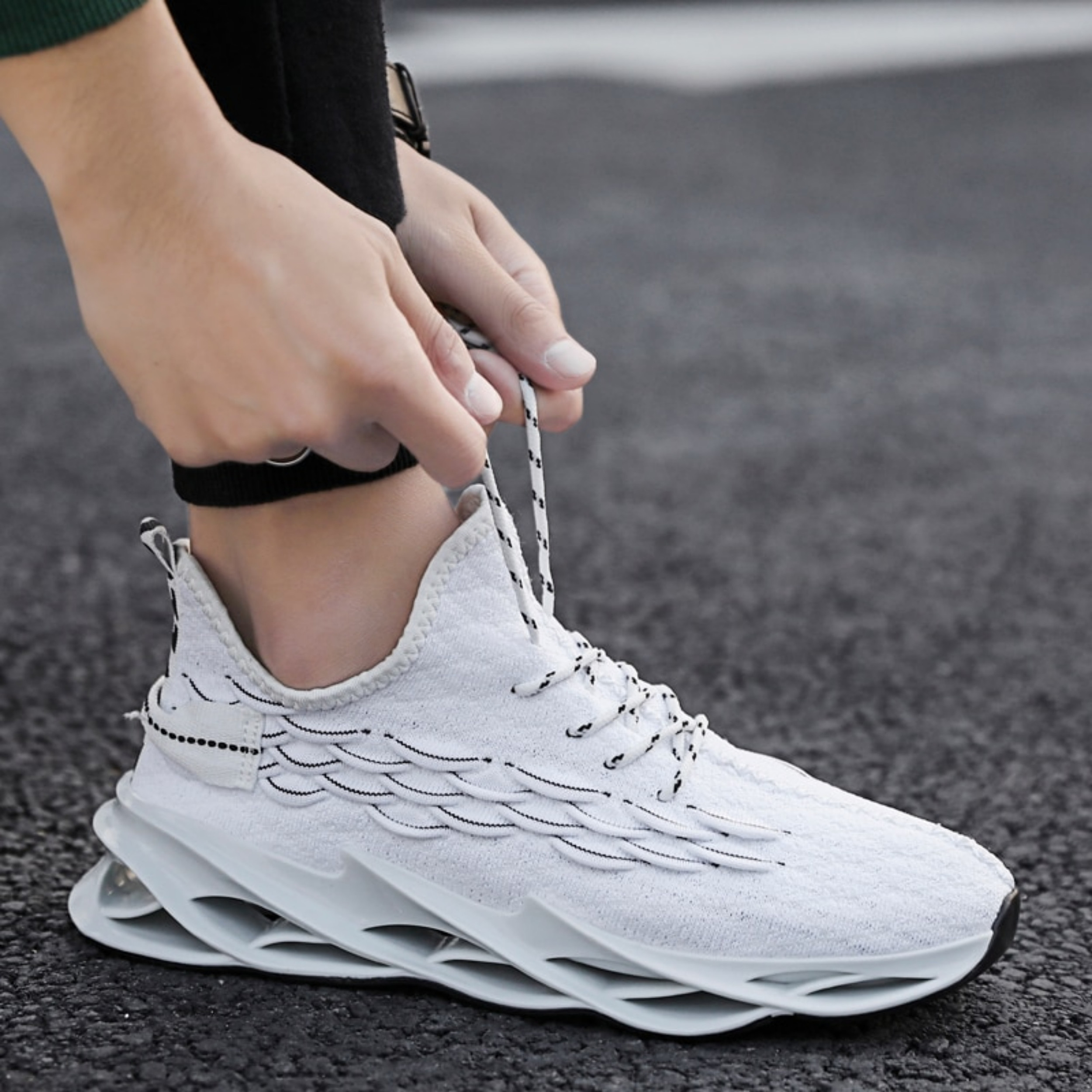 The Best Guide to Choosing the Right Sports Shoes - SCONFORT