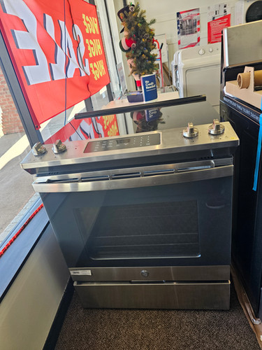 GE Slide in Electric Stove (JS645SLSS) | Appliances 4 Less