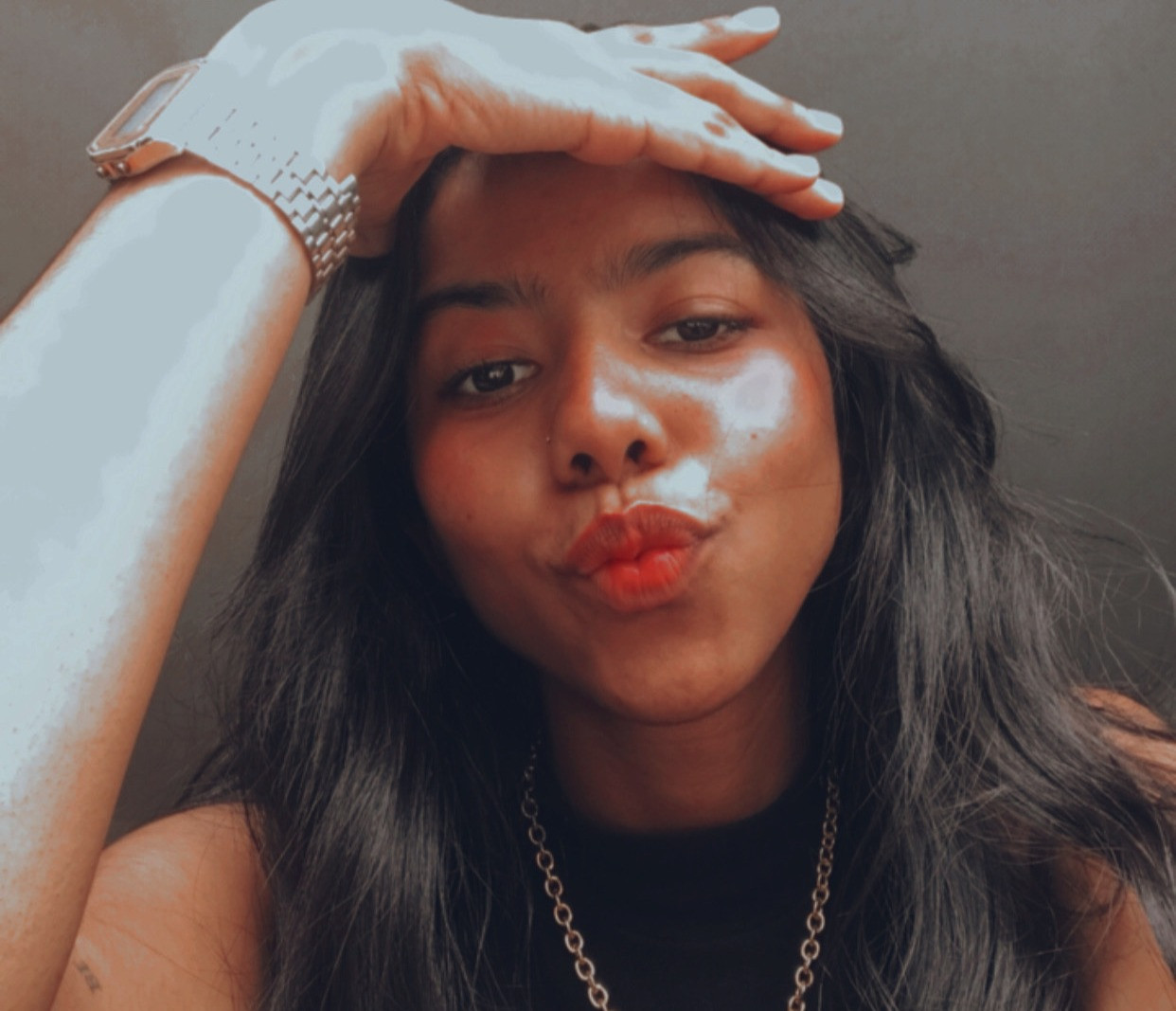 Laís dos Santos | Portfolio | Designer Gráfico Criativo