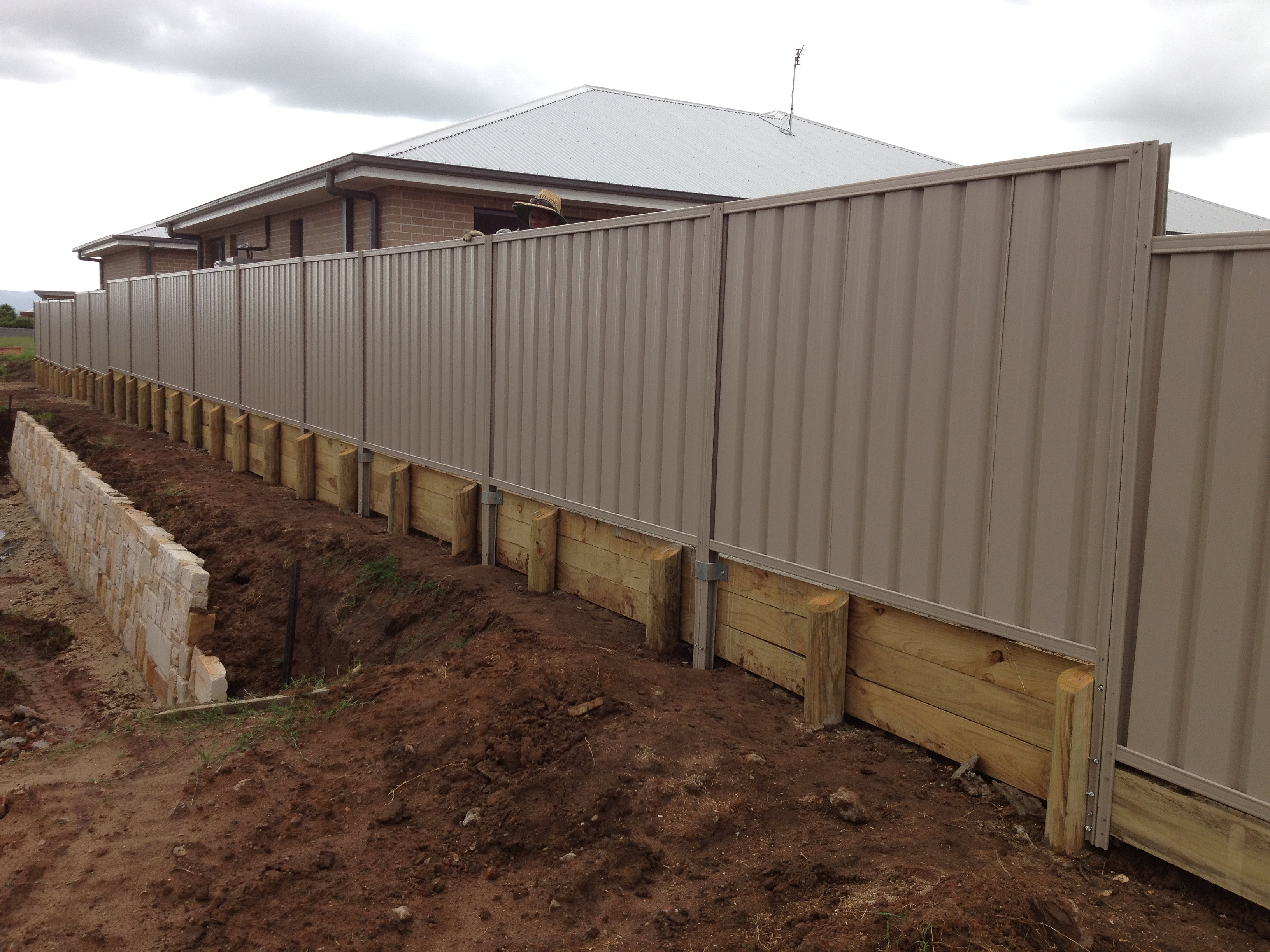 Dezigna Landscape, Landscaper Newcastle, retaining walls, fencing ...