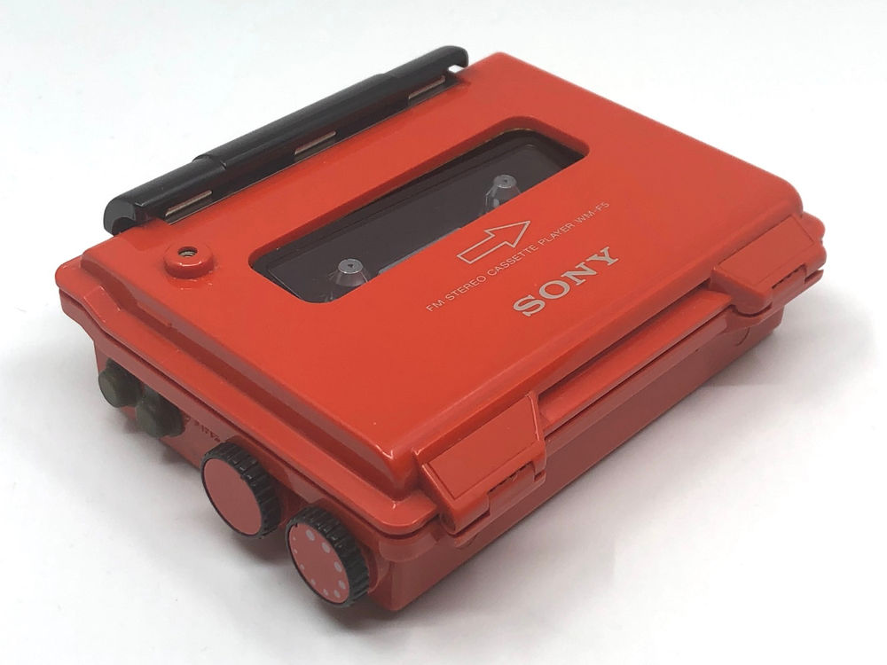 Sony Walkman WM-F5 Red On the Beach Edition