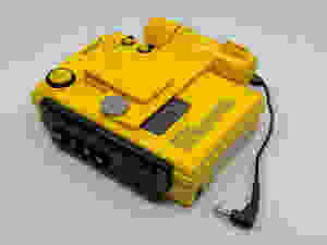 Sony SOLAR Sports Walkman WM-F107 Portable Cassette Player