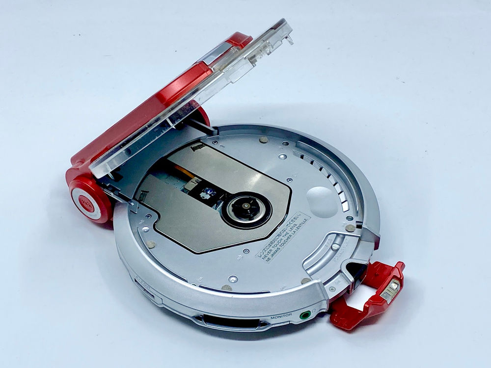 Sony Walkman D-VM1 Red Portable DVD Player