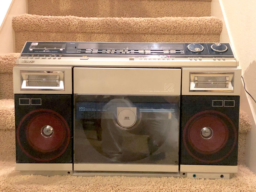 Sharp VZ-V20 Boombox with Fully Automatic Turntable