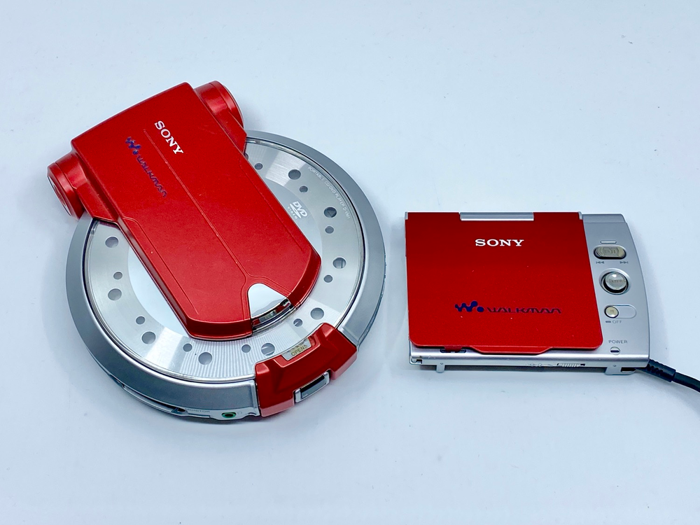 Sony Walkman D-VM1 Red Portable DVD Player