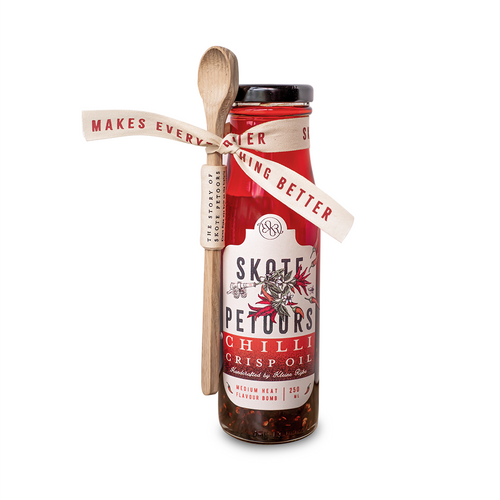 Skote Petoors Chilli Crisp Oil with Story & Spoon by David Krynauw | Skotepetoors.com