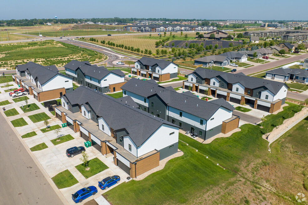 MANAGEMENT | PowderHaus