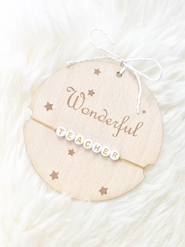 Personalised Beaded Bracelet on Magnetic Wooden Sign | Ohlala London