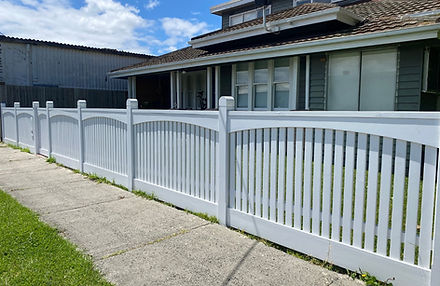 Timber Picket Fencing Installtions Melbourne | LATITUDE Fencing & Gates
