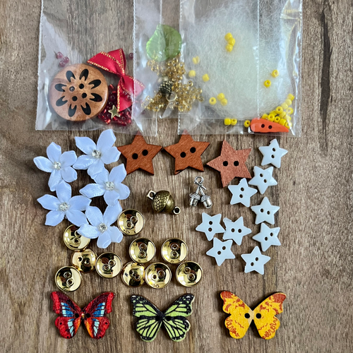 Buttons and Bows | needleseyestories