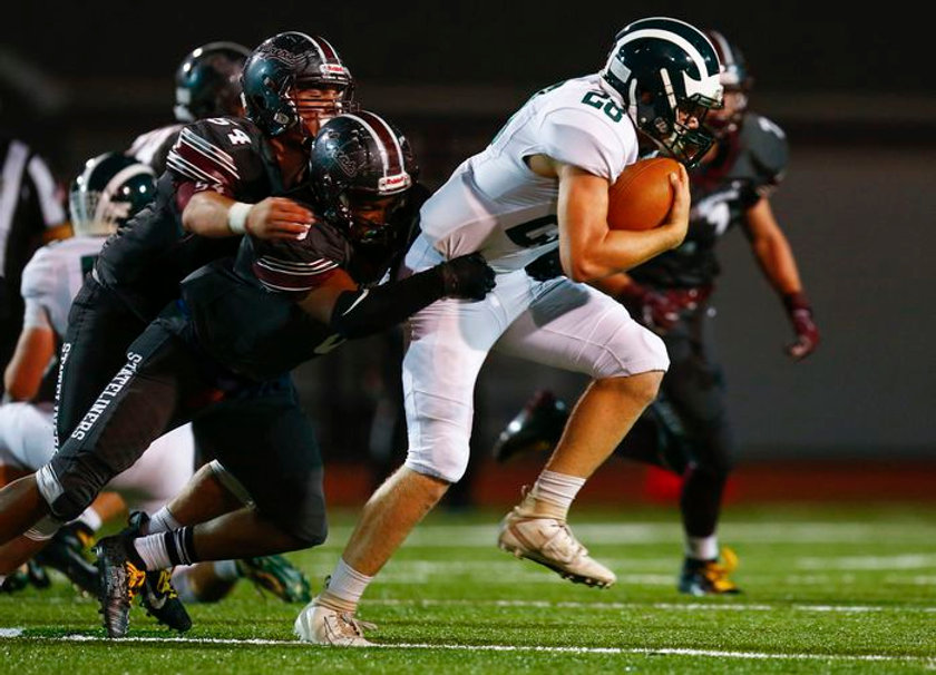 Taylor-Holloway making all the right moves for Phillipsburg football