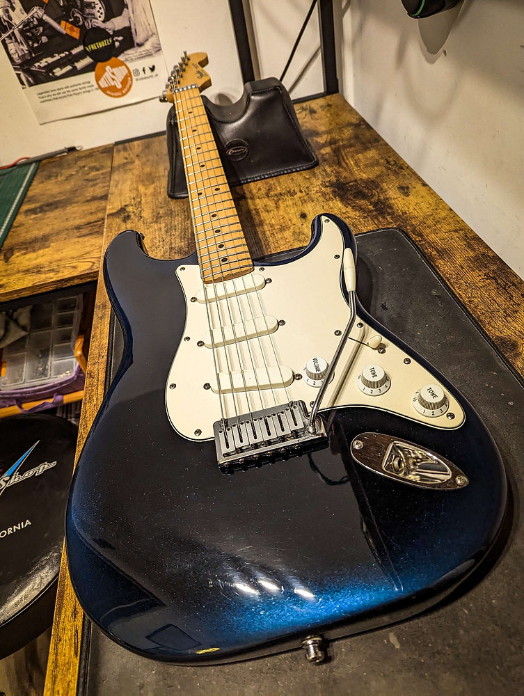FRET LEVEL, REWIRE + SETUP - FENDER STRAT PLUS