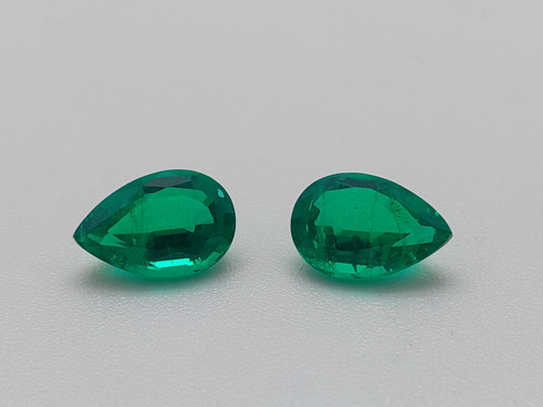 Colombian color Created Emerald, 2 pcs pear shape 12x8, 5.67 cts ...