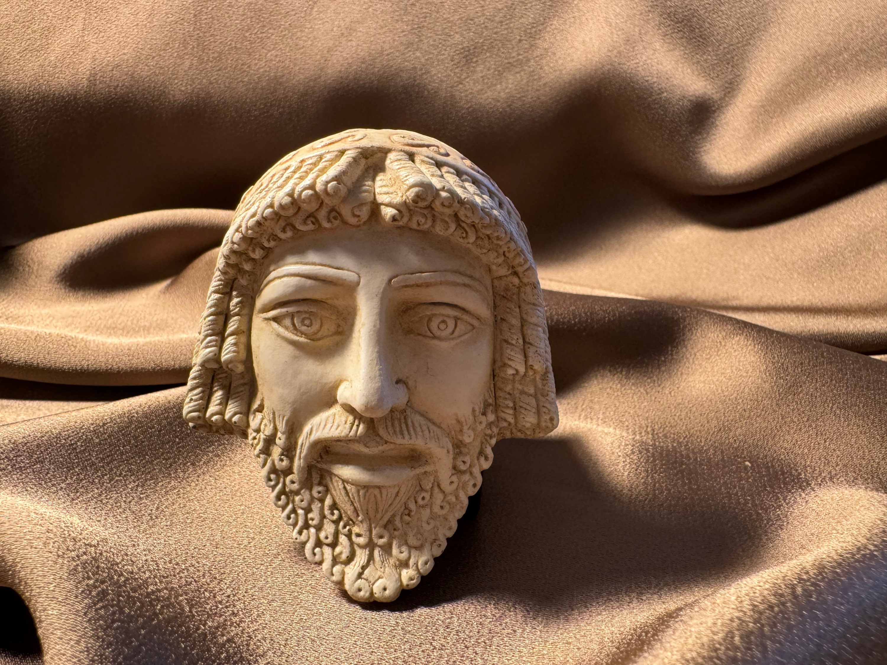 mini-dramatic-mask-zeus