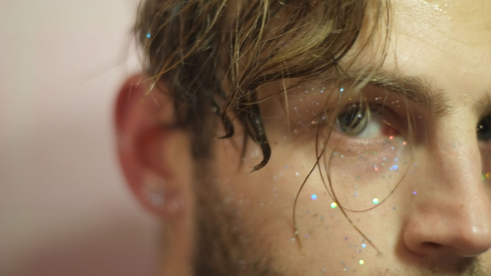 LANTLOS announces new album 'Wildhund' + shares lead single