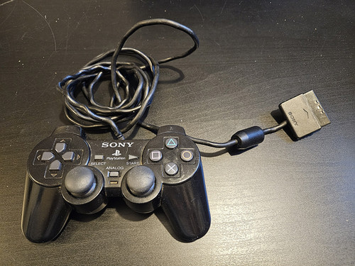 Official DualShock 2 Black controller | MyRetroShop.com