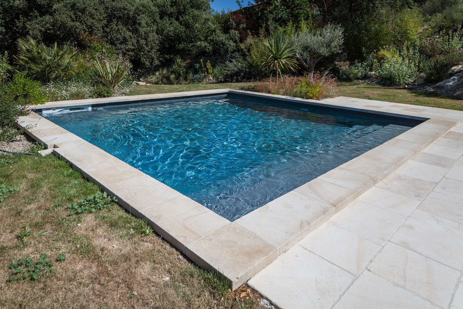 Piscines Magiline - Aquaterre : piscines innovantes et sur-mesure