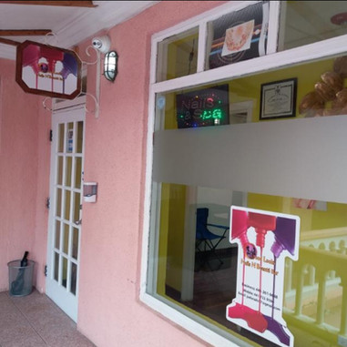 Good Looks Beauty Salon | nail salon | Bermuda