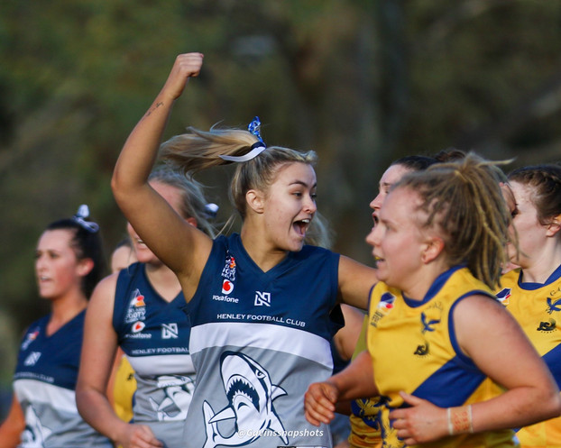 Home | Henley Sharks Football & Netball Club