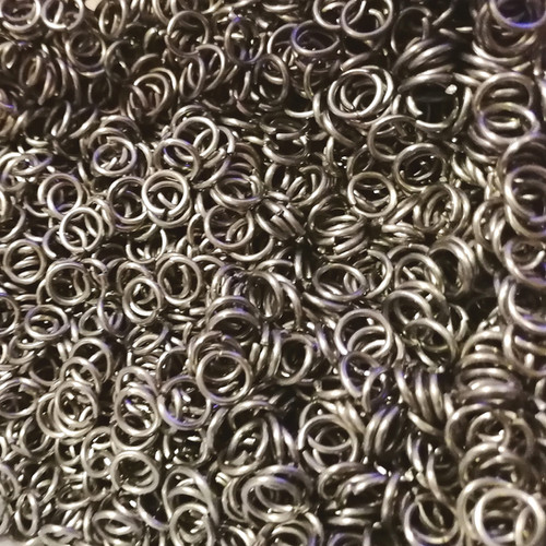 Saw Cut Stainless Steel Jump Rings 19 SWG / 18 AWG (1mm) | WraithMaille