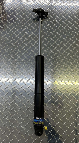 Integra Stock Mount Rear Shocks | Wild Racing