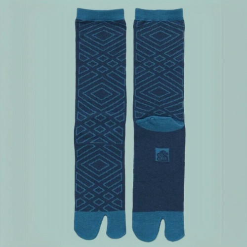 Japanese Tabi Crew Socks- 2 Toe Japanese Style Socks Blue Design | Uki Uki