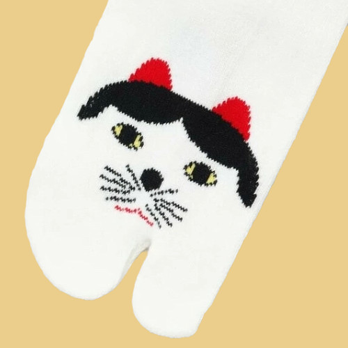 Japanese Tabi Socks - White 2 Toe Japanese Lucky Cat Design | Uki Uki