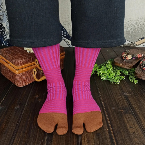 Japanese Tabi Socks- 2 Toe Japanese Style Socks Pink Stripe Design ...