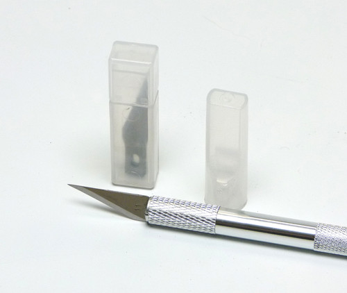 X-acto style knife with 6 blades | makersplace.com.au