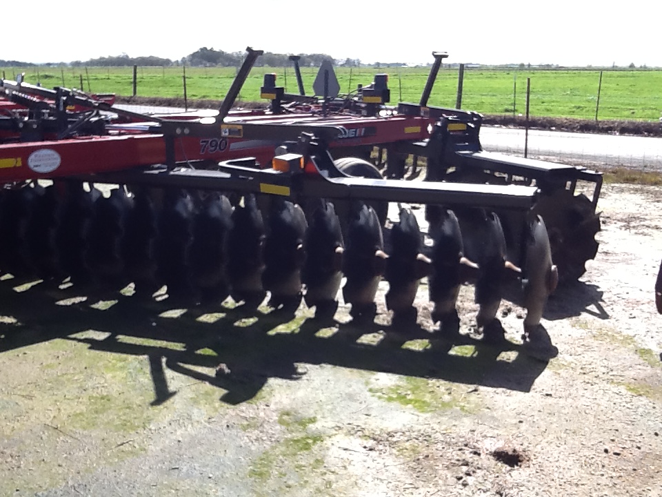 24FT CASE 790 FOLDING DISC | farmconnections