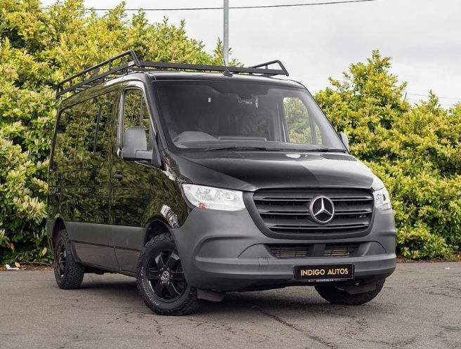 Mercedes Sprinter 6 Seat SWB | Blacklight Tours