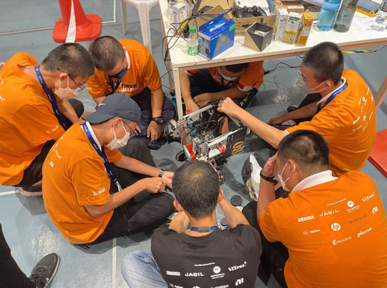 First Tech Challenge (FTC)