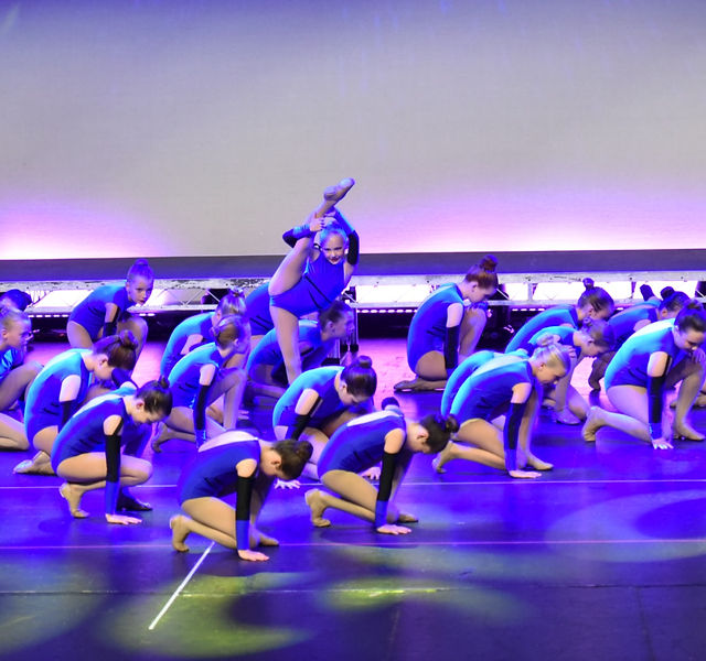 silhouettes dance studio