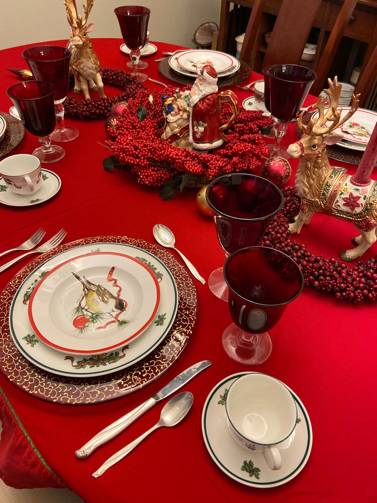 A Victorian Christmas Thrifted Tablescape