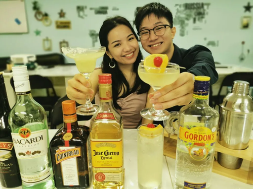 Cocktails & Alcoholic Bubble Tea | Teahee